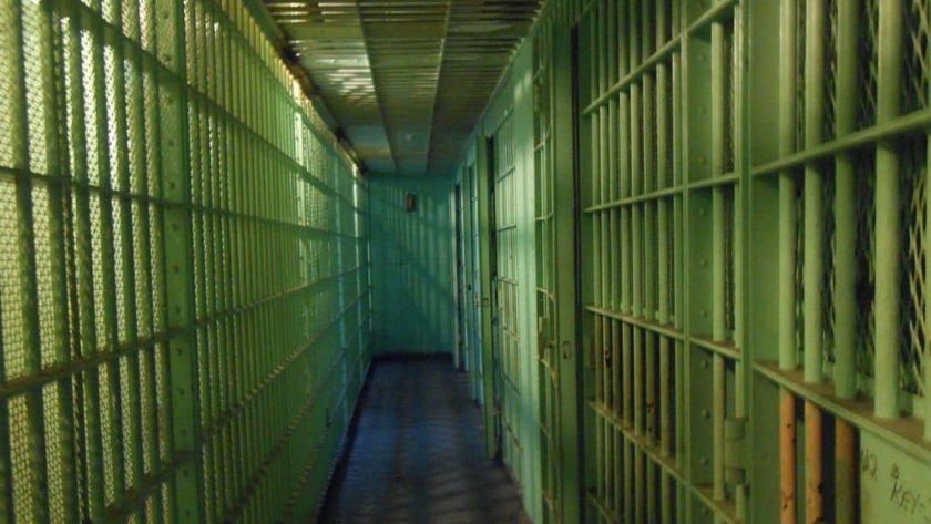 Brescia, sfregiò l’ex fidanzato con l’acido: ora è libera. Lui mai ...