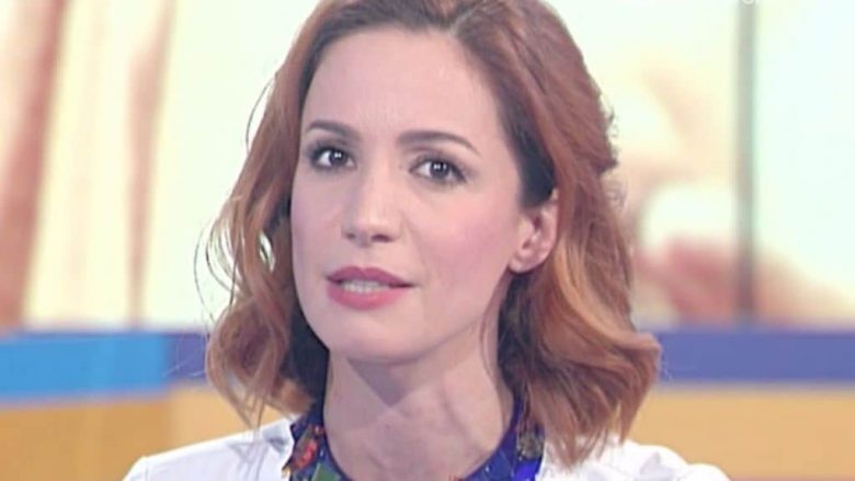 Andrea Delogu: l'infanzia in comunità, l'amore e la vita privata della ...