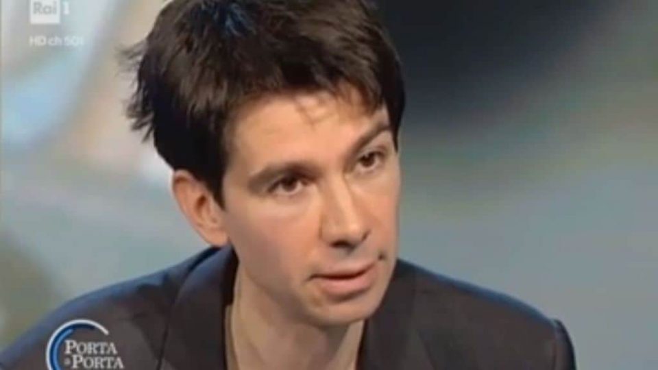 Dress code alle borsiste, ex giudice Francesco Bellomo torna libero