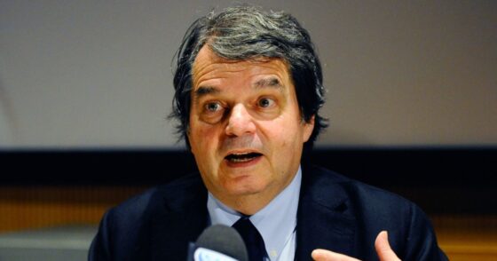 Renato Brunetta, l'altezza, lo sfogo: "Continuo a soffrire". Quando a ...