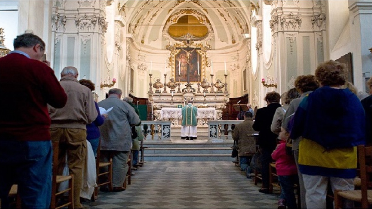 Chiesa, rivoluzione a sorpresa: “Non sarà più solo il prete a dire ...