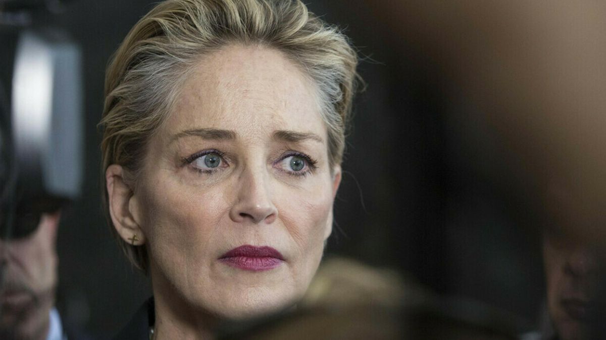 L'amara confessione di Sharon Stone: "Ho una disabilità"