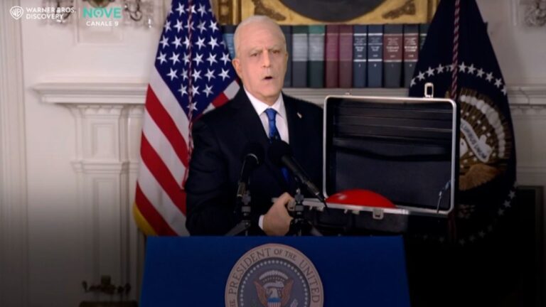 Maurizio Crozza: il video dell’imitazione di Joe Biden diventa virale ...