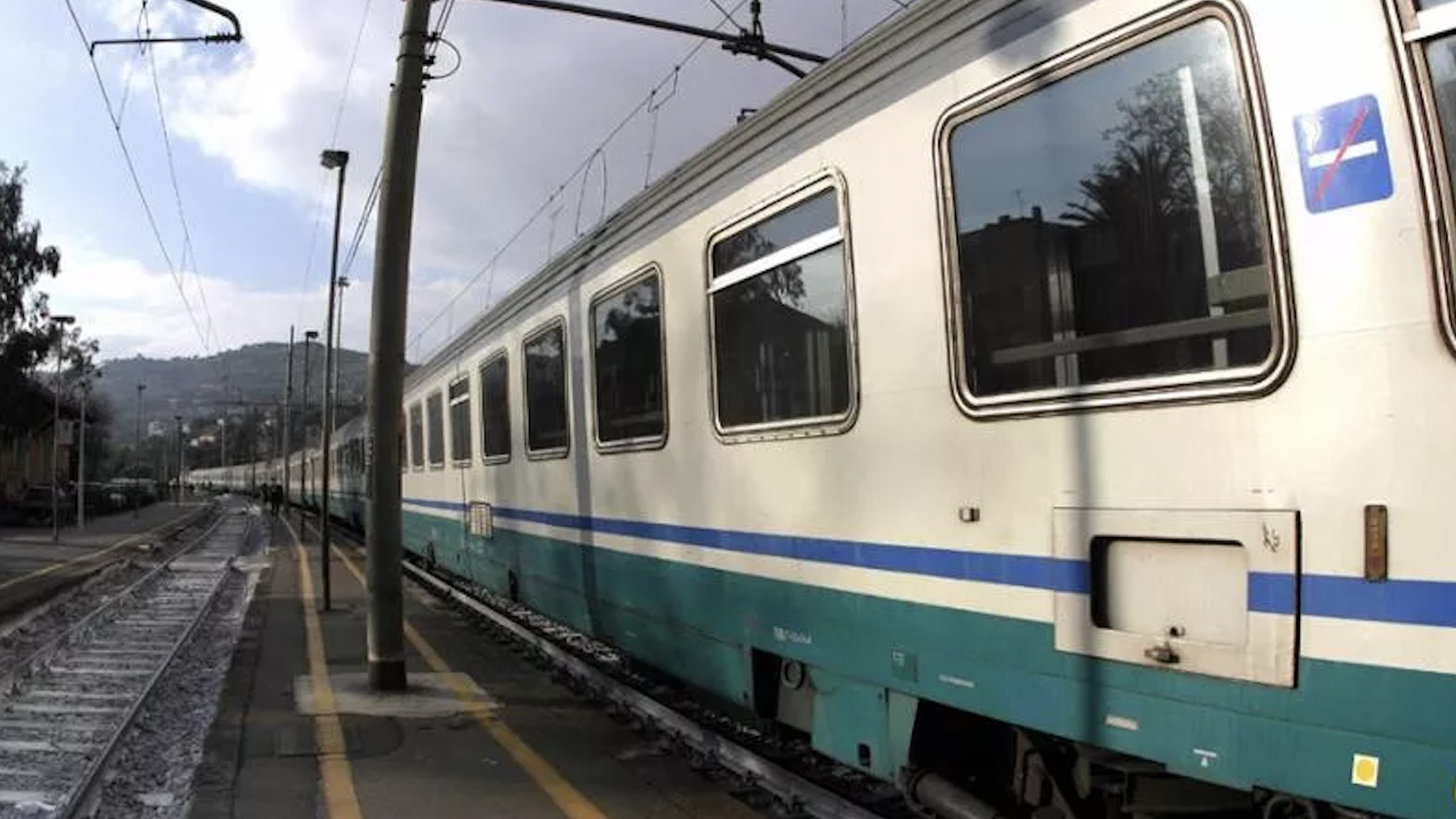 Grosseto, guasto al treno: 350 persone intrappolate per ore. Attivata ...