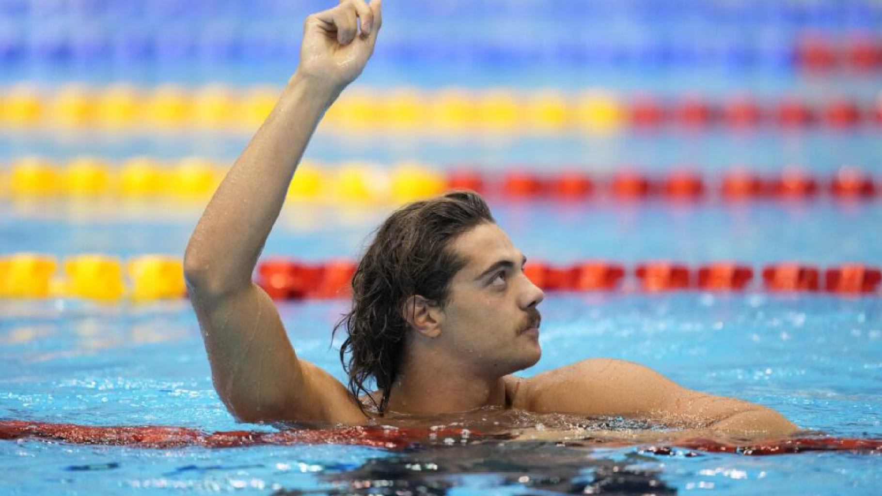 Thomas Ceccon entra nel mito, medaglia d’oro nei cento metri dorso ...