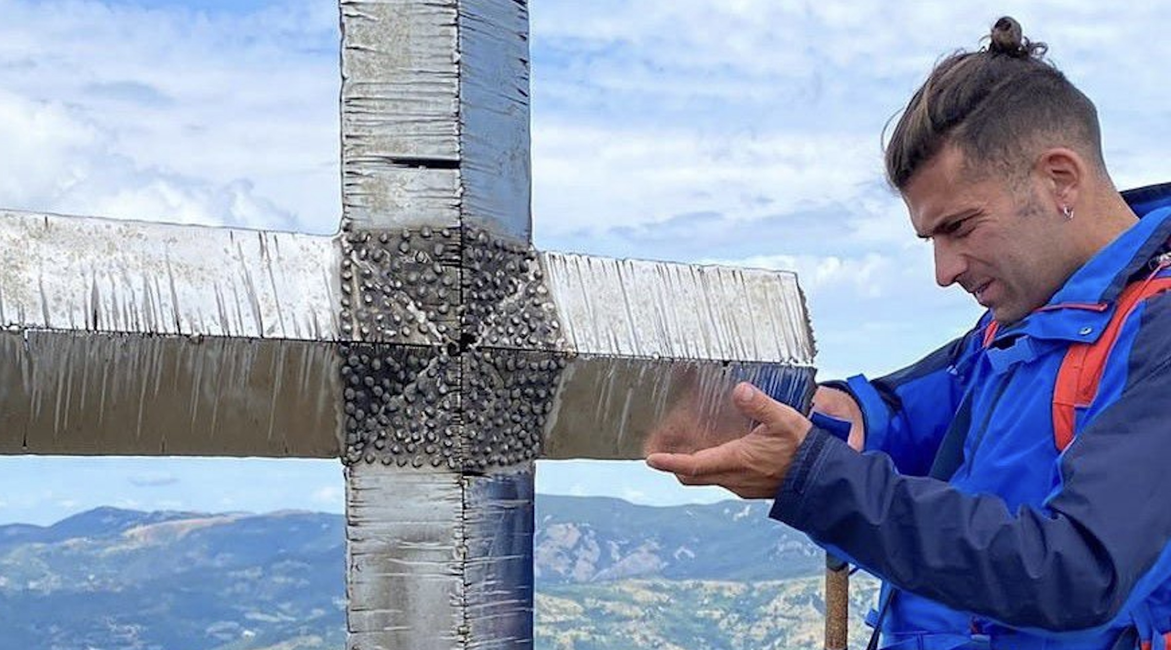 Liguria, il 38enne Gabriele Zolezzi muore inghiottito dalle sabbie ...