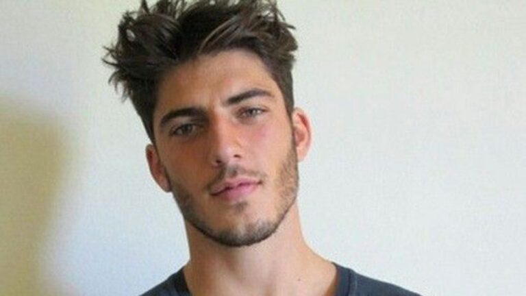 Axel Pons, da pilota di moto al giro del mondo scalzo