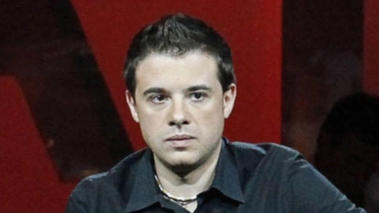 Omar Favaro di nuovo a processo: accuse di violenza sull’ex moglie, 24 ...