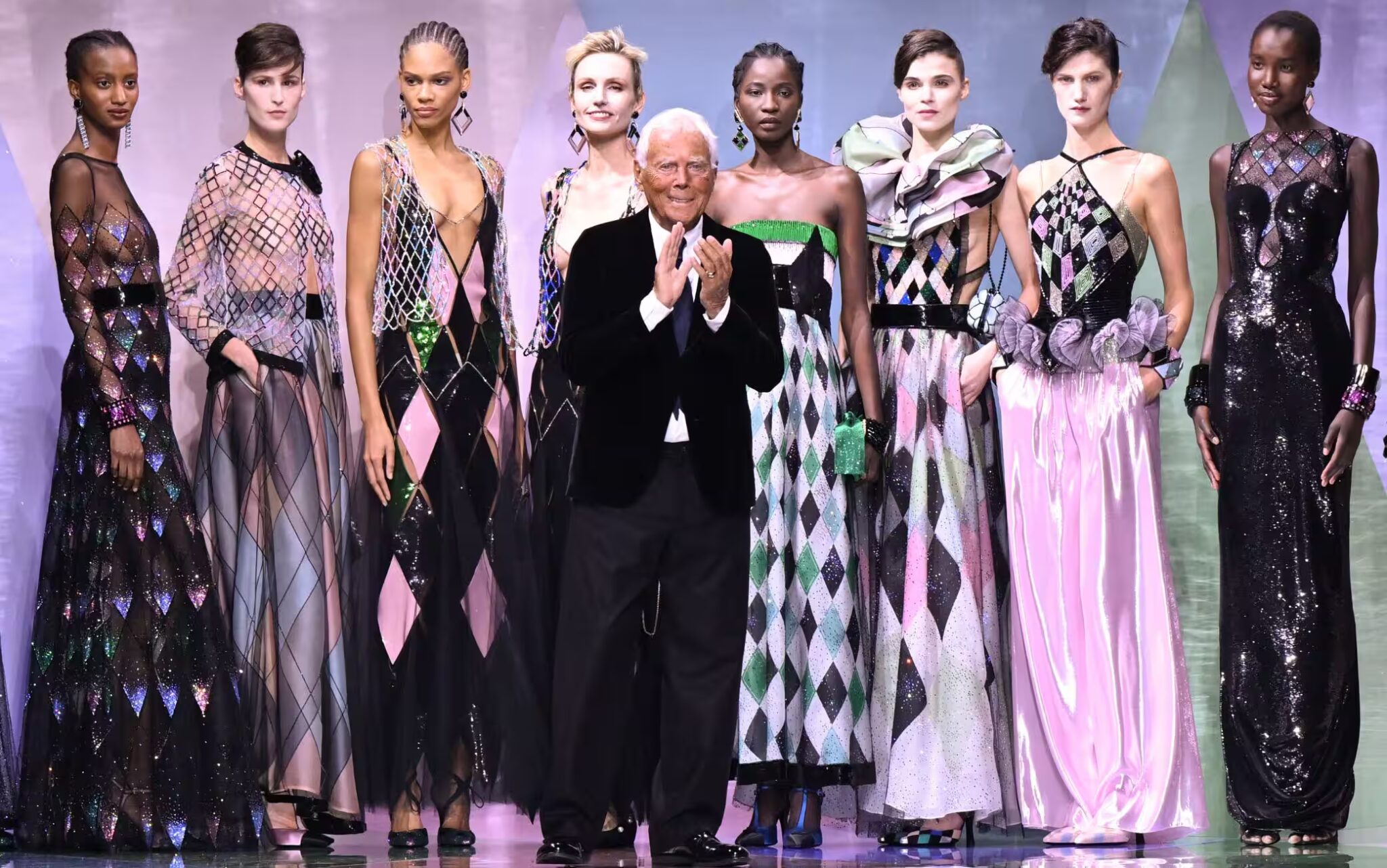Armani, dal marchio di moda ai ristoranti: chi guiderà adesso. Il nome ...