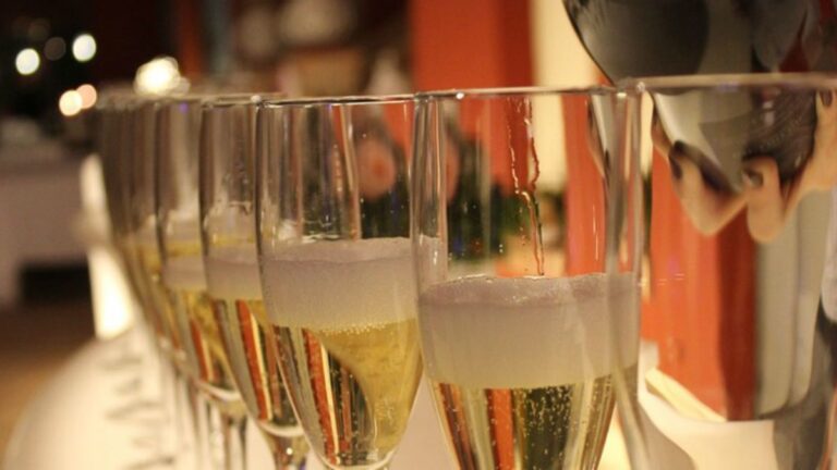 Prosecco, l’indagine: “Trovati inquinanti eterni. Tracce elevate di Tfa ...
