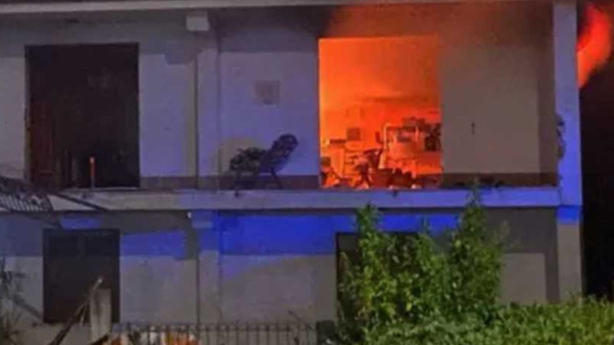 Esplosione improvvisa crolla la palazzina | tragedia in Italia corsa ...