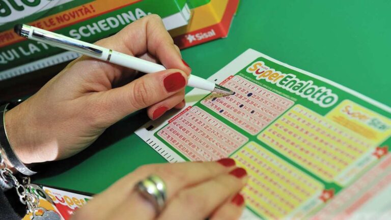 Superenalotto, jackpot da oltre 173 milioni: la notizia poco fa