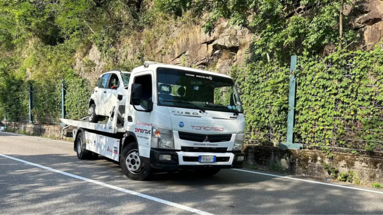 Travolta da un'auto mentre va al lago con gli amici: muore a 16 anni ...